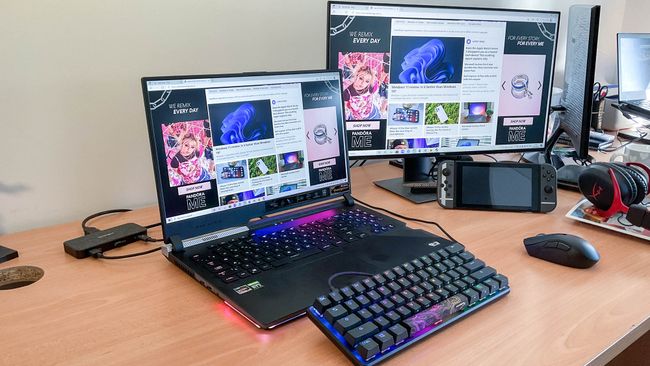 USB-C Hub vs. Docking Station: What’s the difference? | Laptop Mag