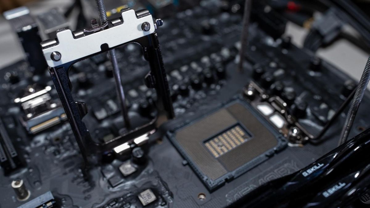 Overclocking Arrow Lake: How I set world records, plus simple tips to push your Core Ultra to ...