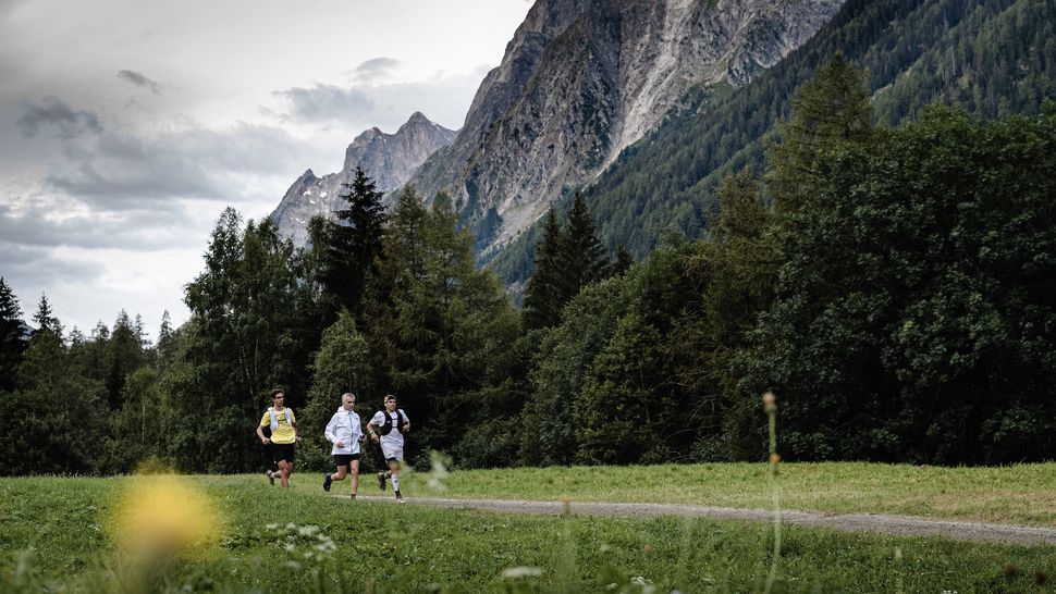 Live from UTMB: who’s starting this weekend, and who’s the favorite to ...