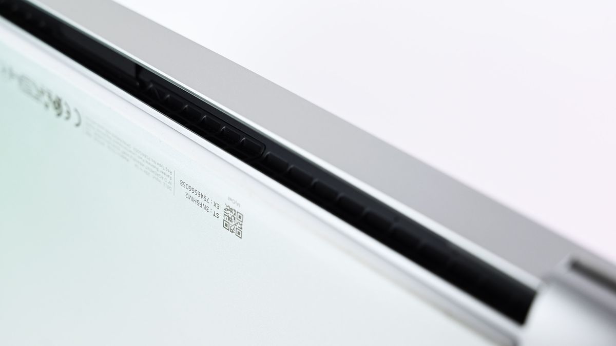 Review: Dell XPS 14 sets the bar for small, powerful Windows laptops ...
