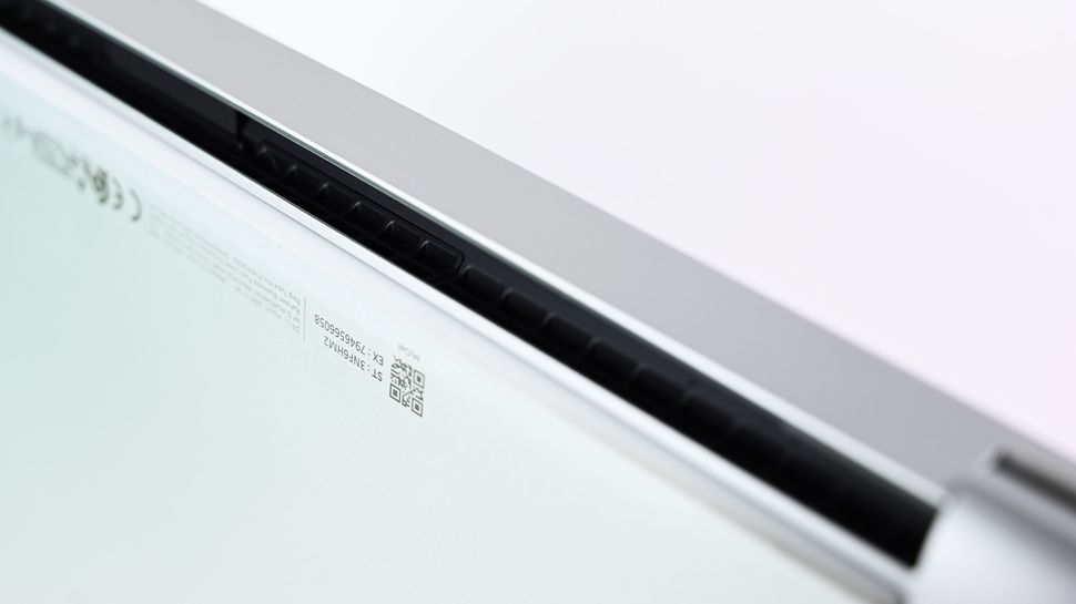 Review: Dell XPS 14 sets the bar for small, powerful Windows laptops ...