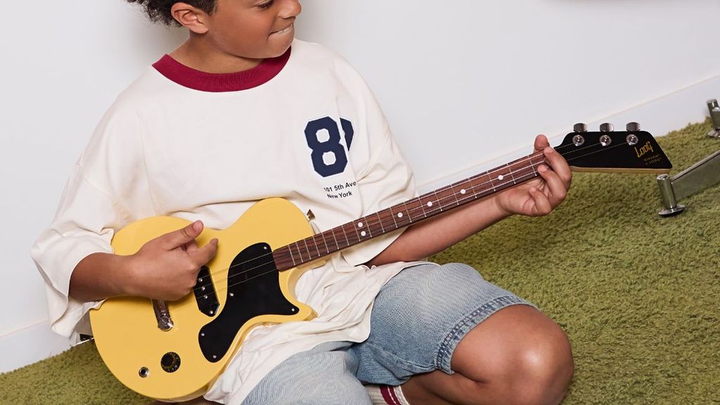 Gibson x Loog three-string guitars aimed at kids | Guitar World