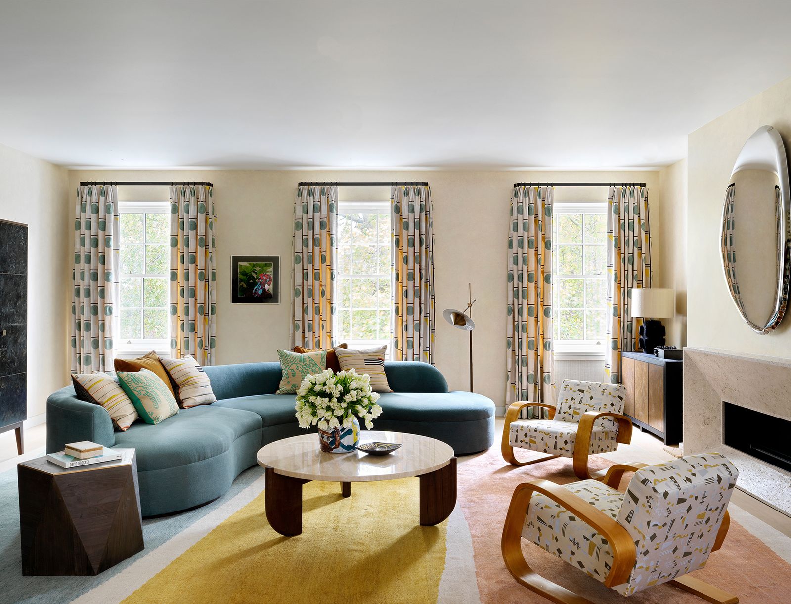 How to Work Around the 'Dead Space' in a Large Living Room | Livingetc