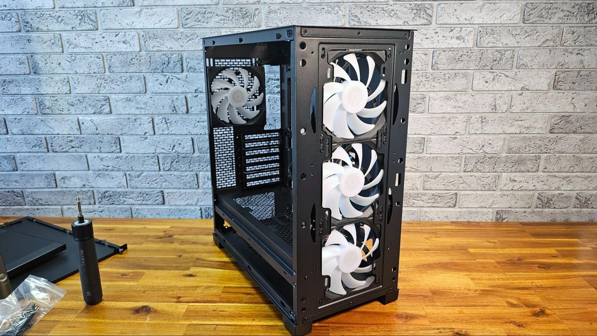 Hands-On with Phanteks' XT Pro Ultra PC case: Modern features with lots ...