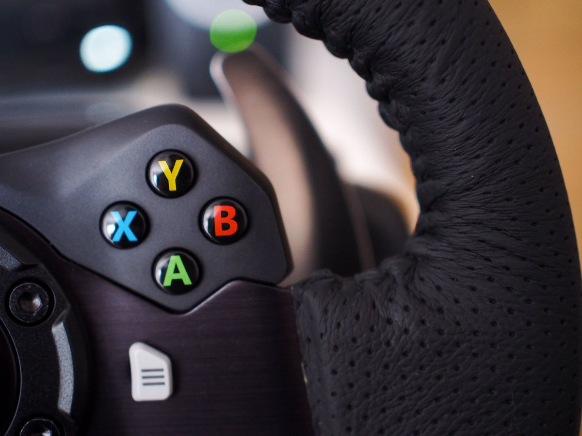 Does a driving-wheel controller really make Xbox racing games better ...