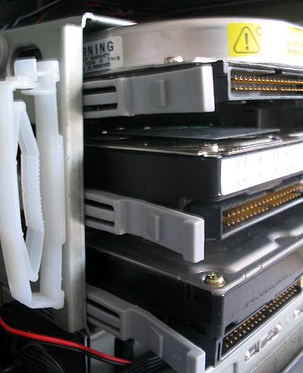 Easy Installation Of Motherboards, Graphic Boards And Hard Drives - 15 ...