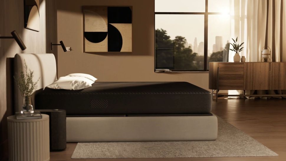What is the Eight Sleep Pod 4 Ultra smart mattress cover and should you ...