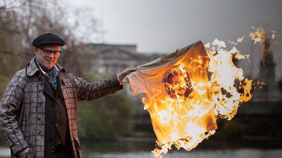 Meet the man who's going to set fire to his £5 million punk collection ...