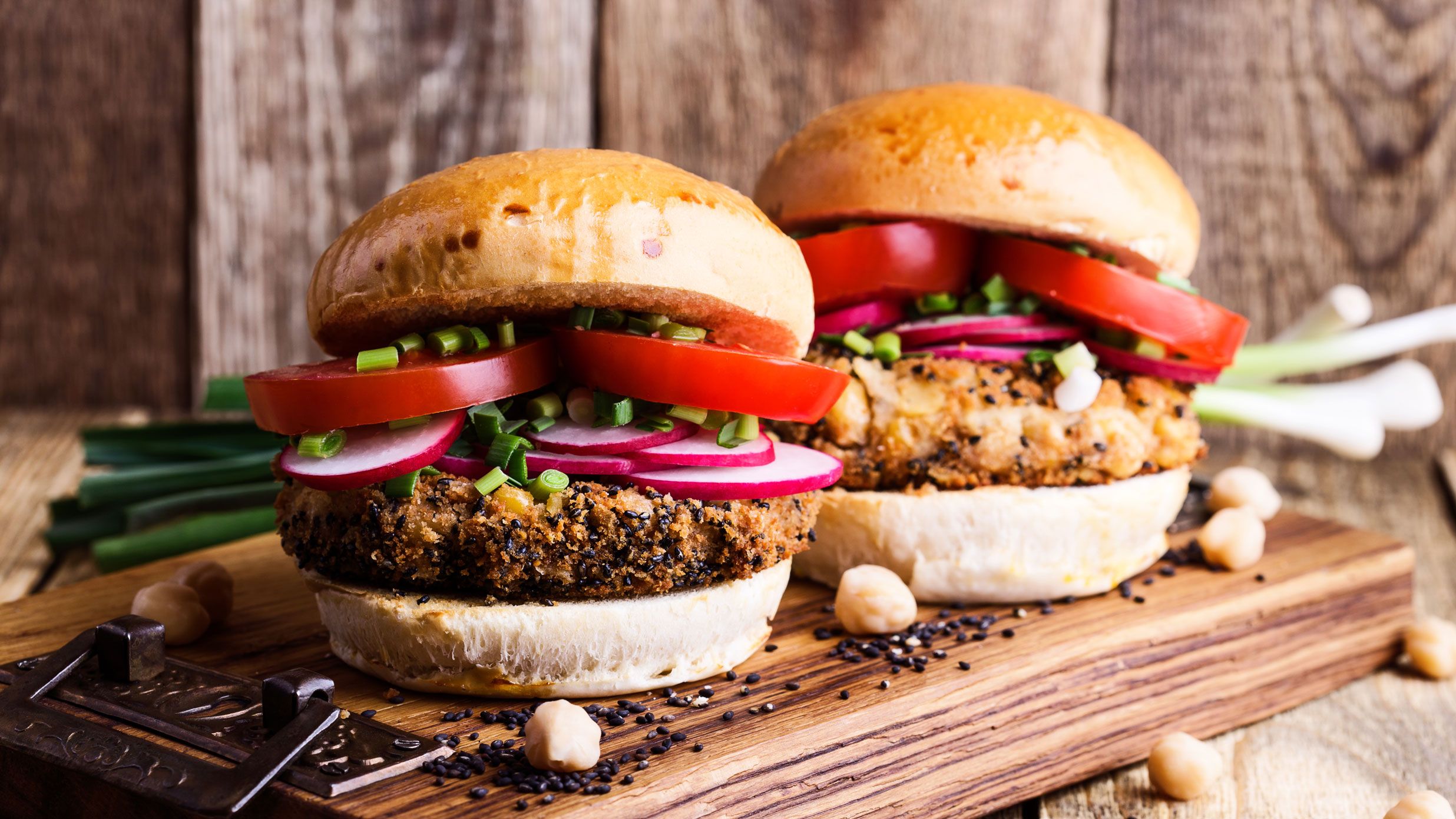 Plant-based "fake meats" are better for your heart than a beef burger ...