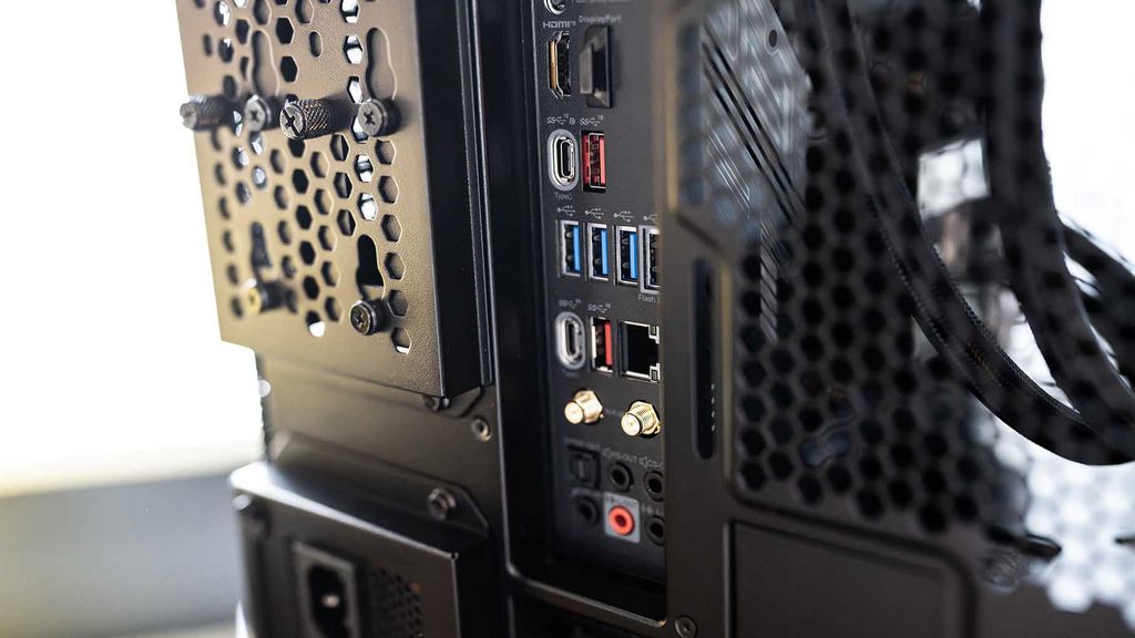 Starforge Voyager Pro review | PC Gamer