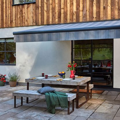Patio cover ideas - 15 ways to keep your outdoor space sheltered ...