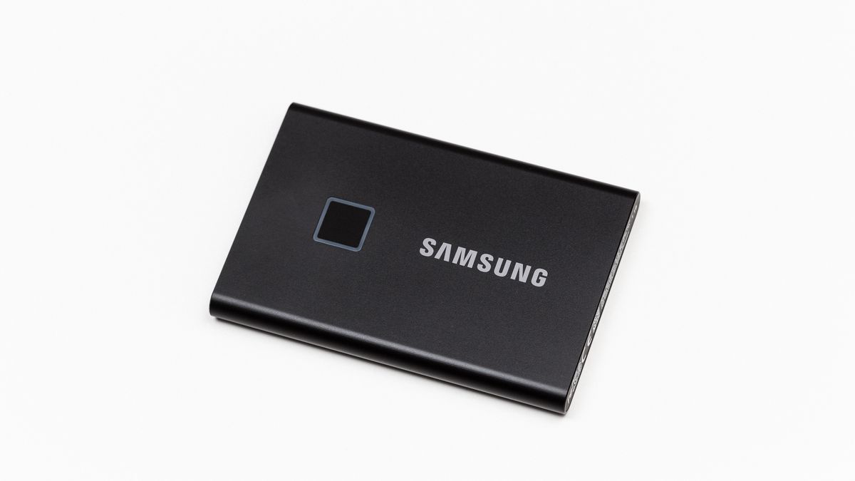 Samsung T7 Touch Portable SSD Review: Fast and Secure Pocketable ...