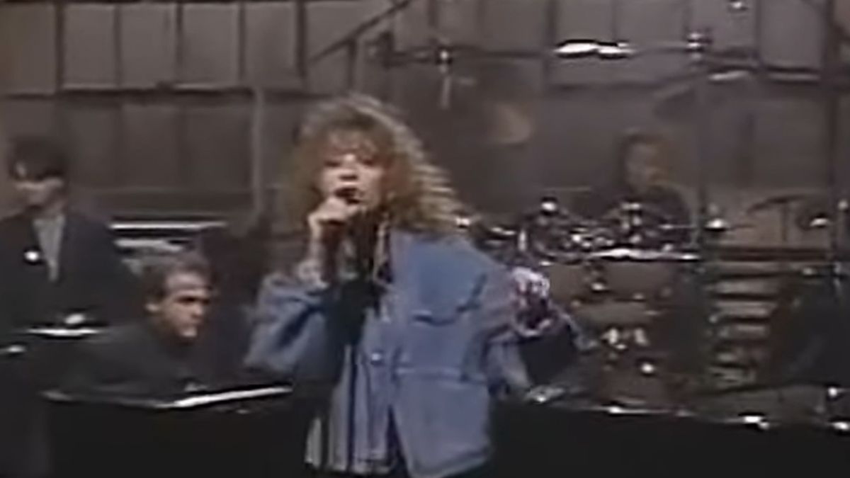 32 Of The Most Memorable Musical Guests In SNL History | Cinemablend