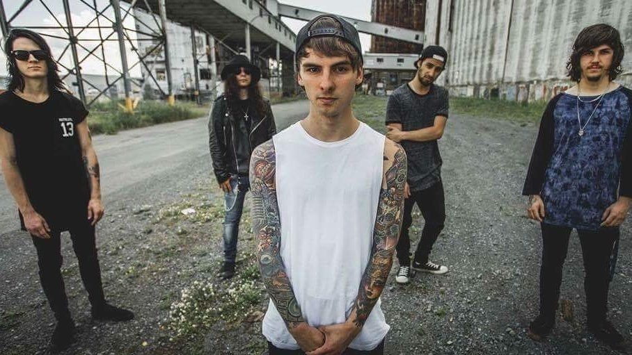 Listen to the ultimate 4 chords alt-rock mashup song | Louder