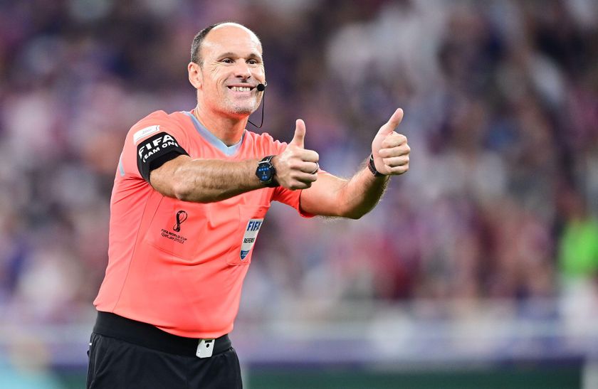 The most iconic football referees | FourFourTwo