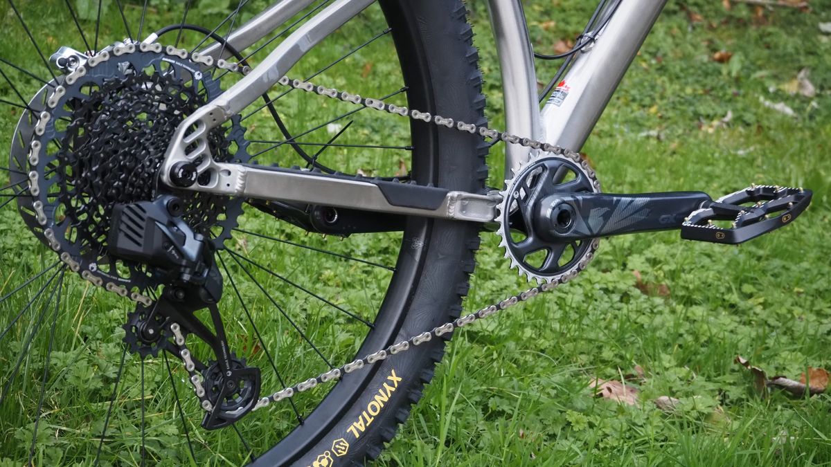 SRAM GX Eagle AXS vs GX Eagle T-Type Transmission | Bike Perfect