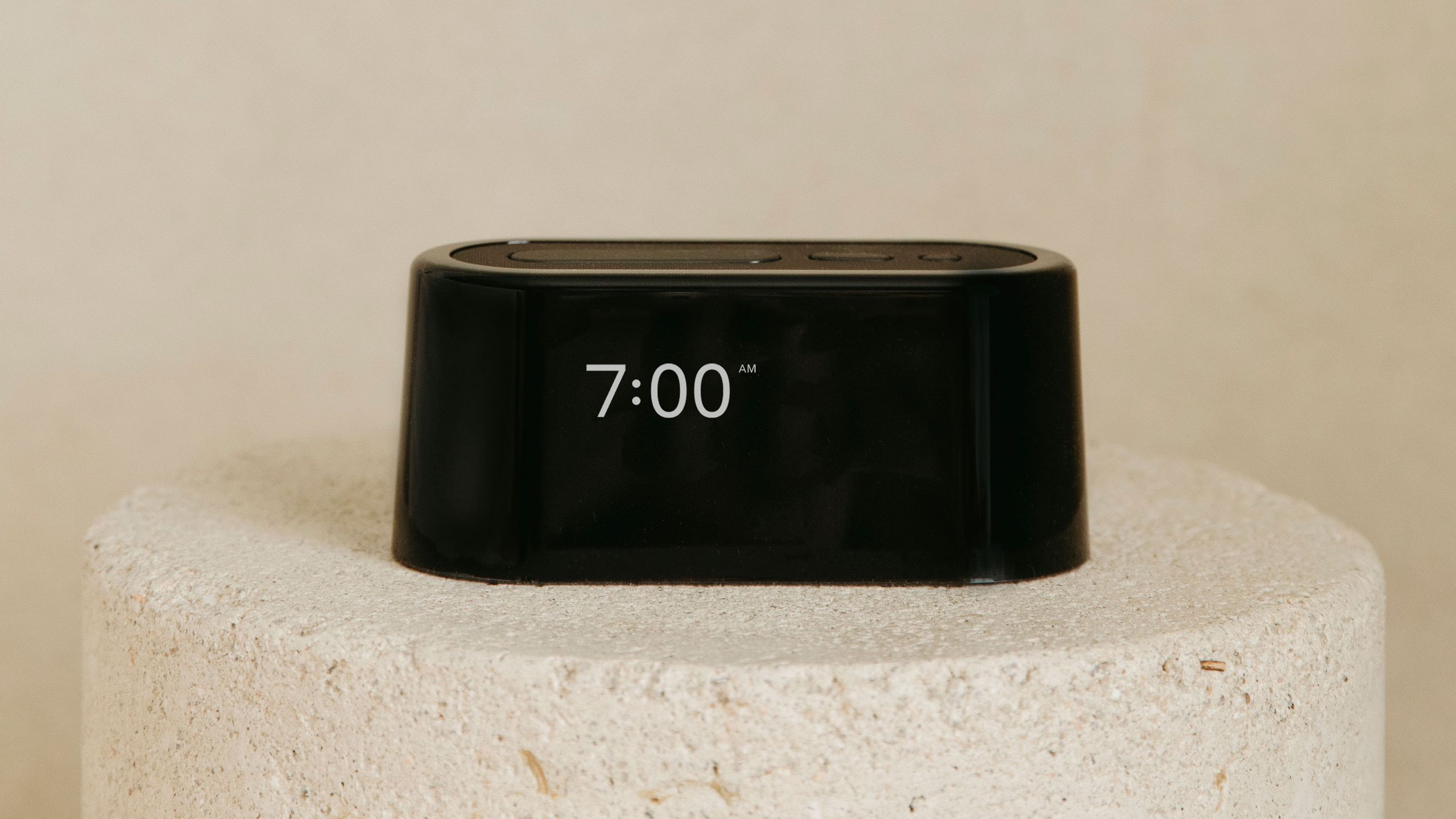 5 Genius Things Alarm Clocks Can do in 2024 | Livingetc