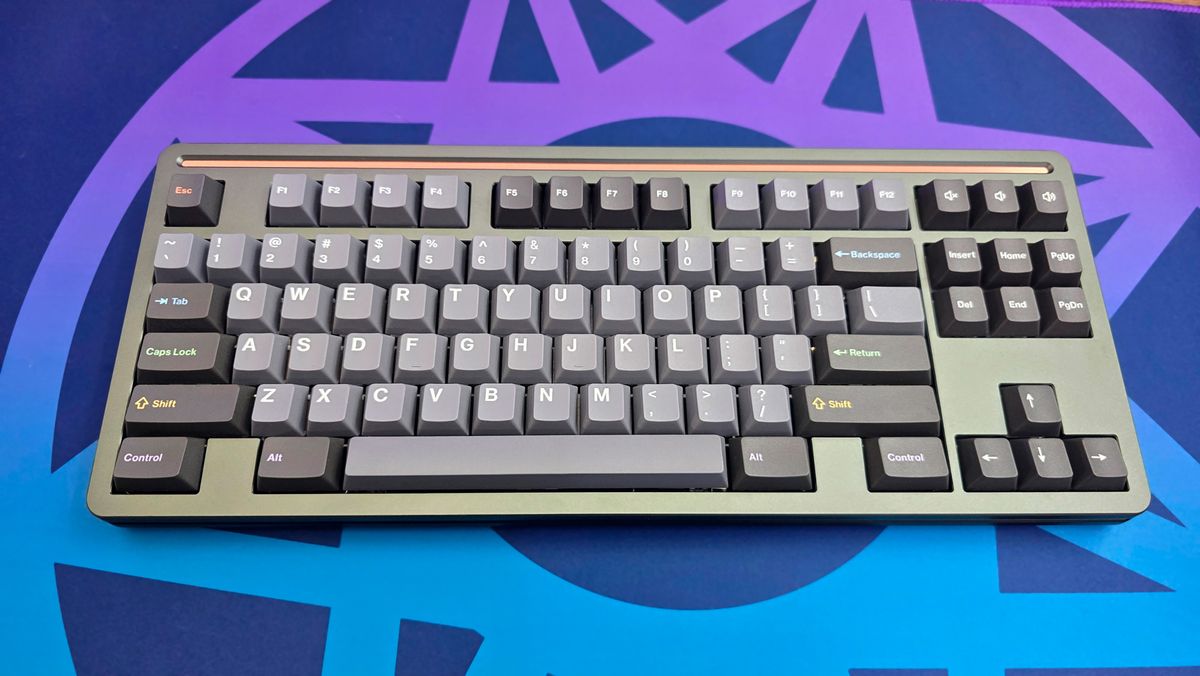 Mode Loop TKL (2024) Review: A Classy Classic in the Making | Tom's ...