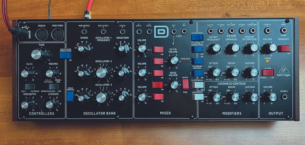 Master the Minimoog Model D and create a classic Minimoog bass sound ...