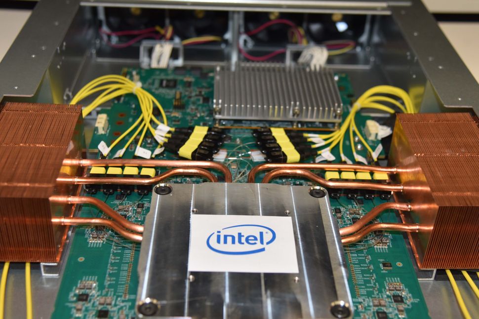 Tech titans team up to form optical interconnect alliance to solve the ...