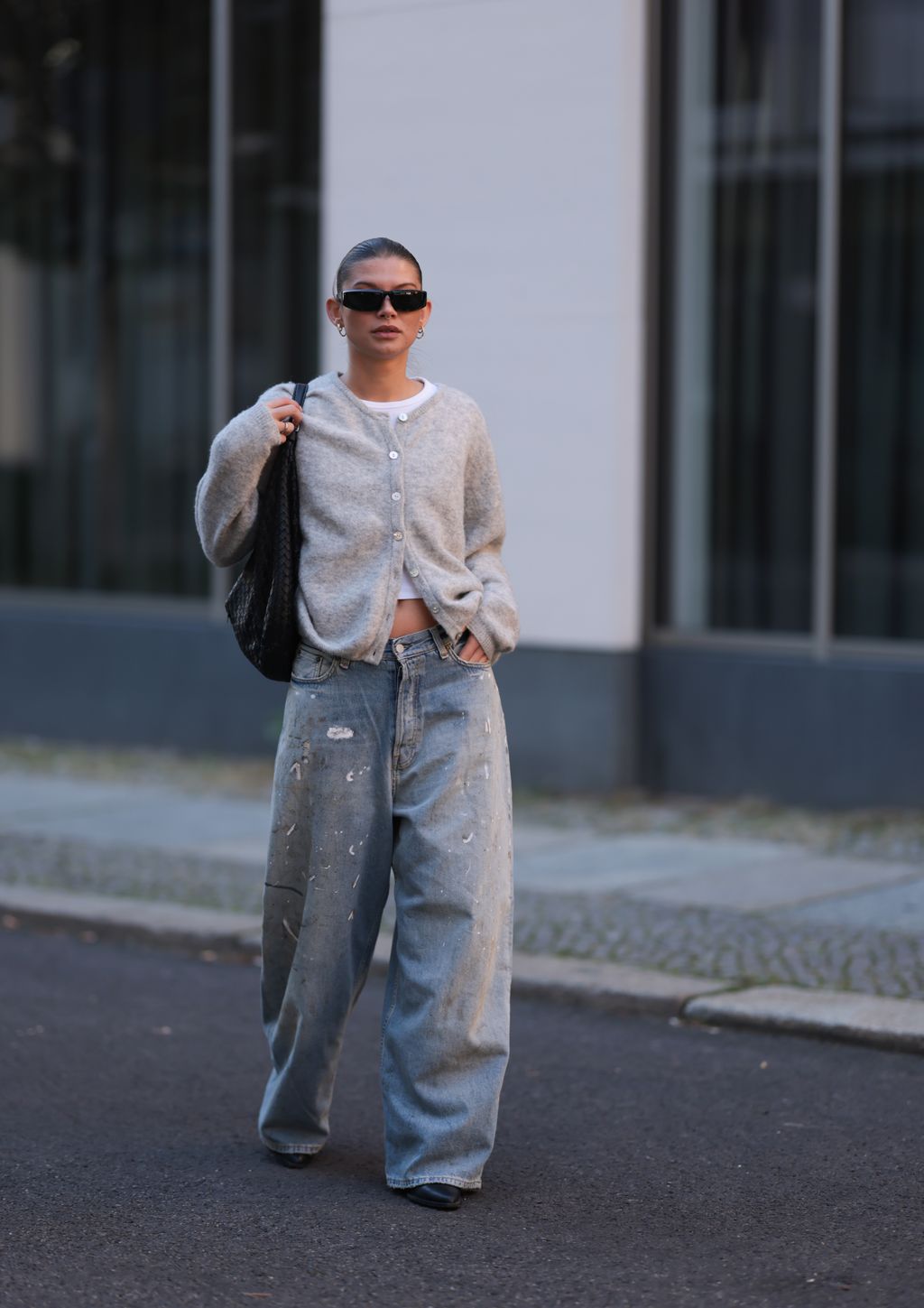 The 21 Best Barrel Jeans, According to a Celebrity Stylist | Marie Claire