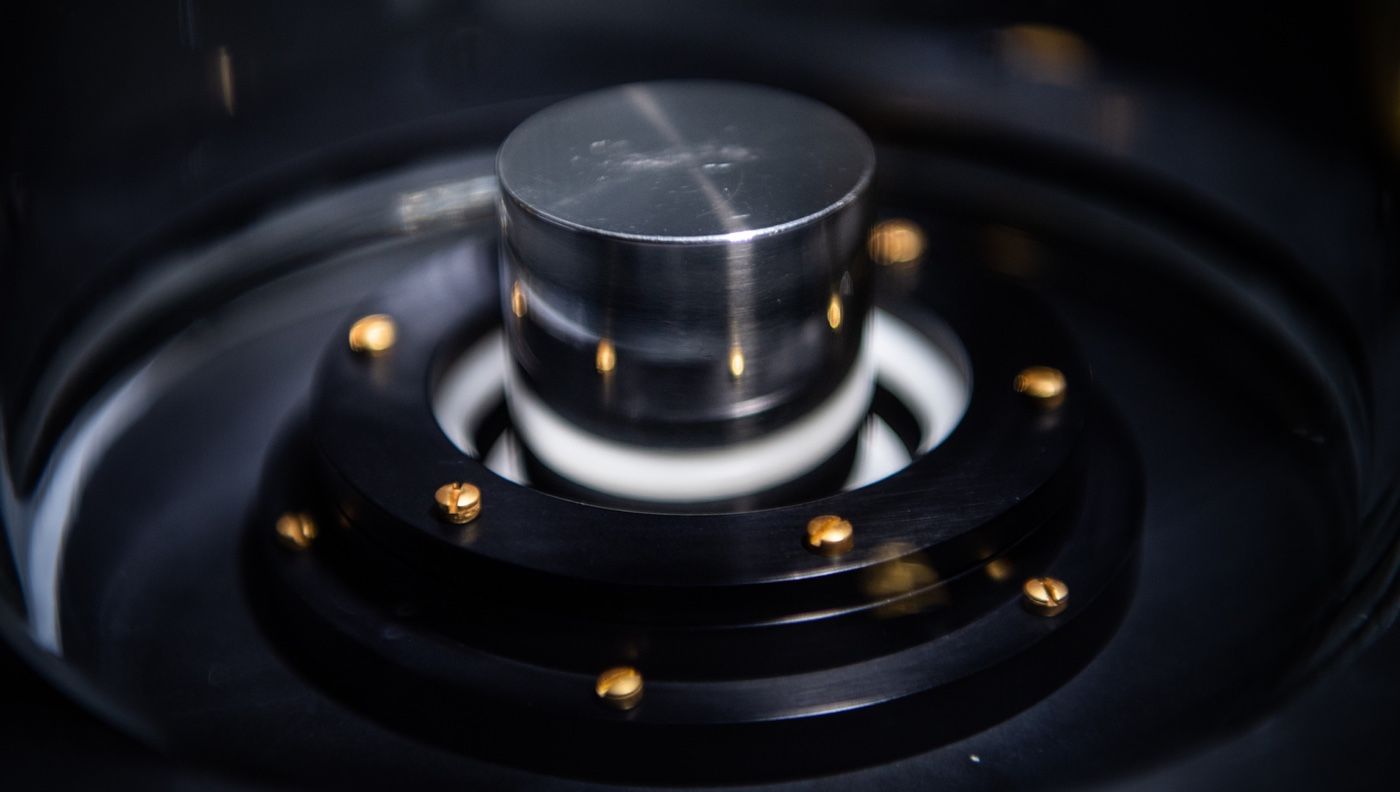 A Simple Explanation for the Strange, Complicated New Kilogram | Live ...