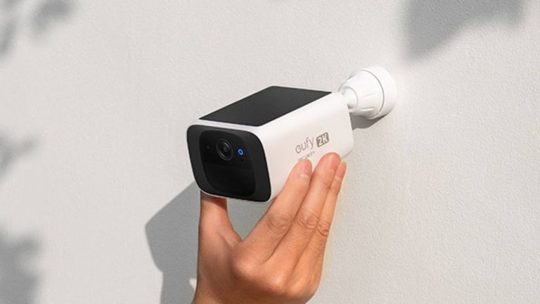 eufy launches new security camera with solar power and AI detection | T3