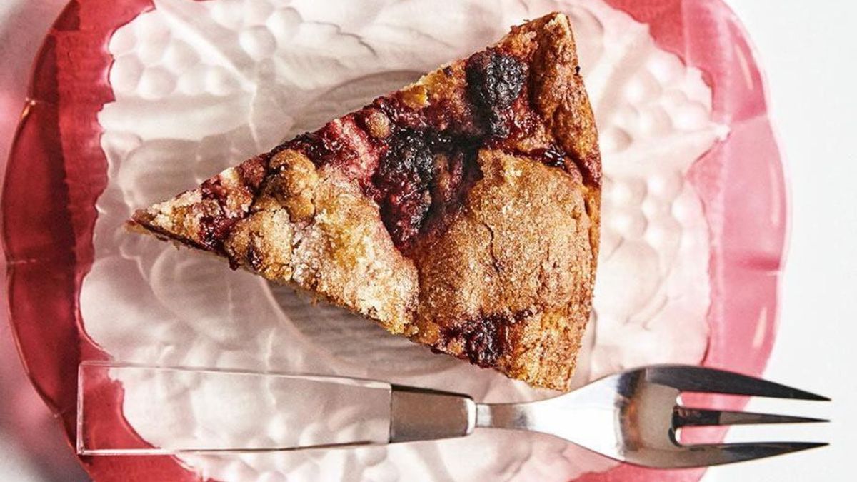 Recipe: raspberry ricotta cake by Alison Roman | The Week