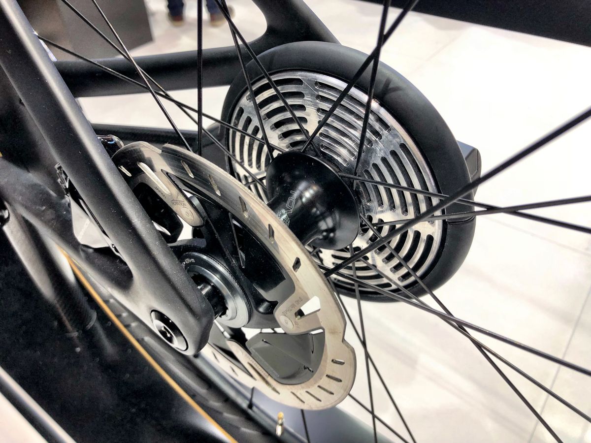 CeramicSpeed Driven chainless drivetrain shifts, performs under load ...