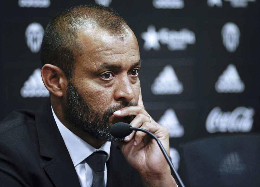 Nuno thankful for 'big influence' of Mourinho | FourFourTwo