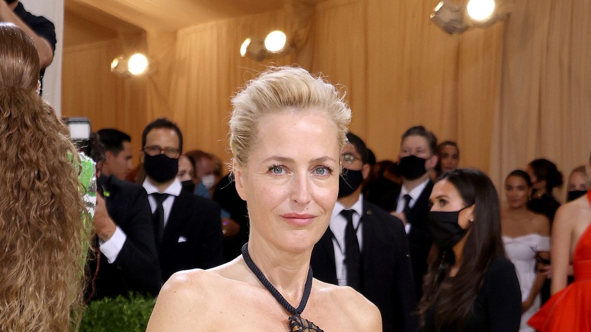 Gillian Anderson's surprise hair transformation wows fans | Woman & Home