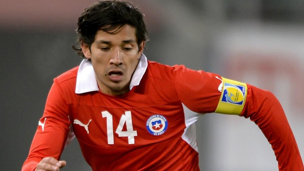 Chile's Fernandez ruled out of Copa America | FourFourTwo