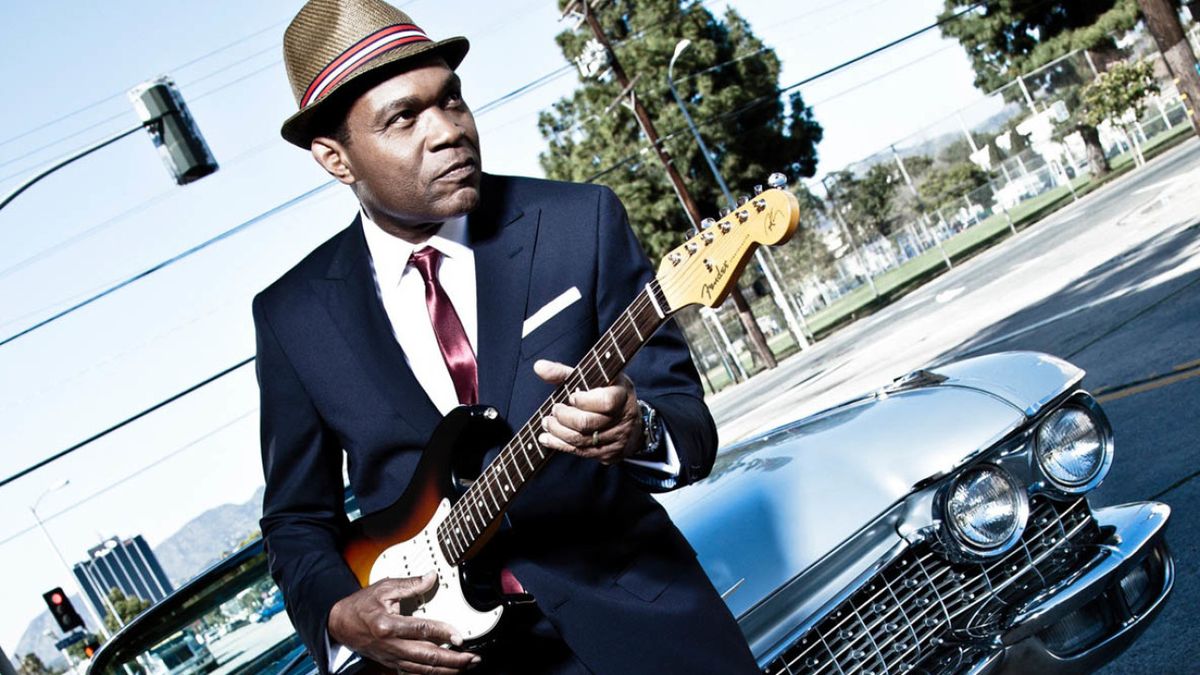 Robert Cray premieres Bad Influence | Louder