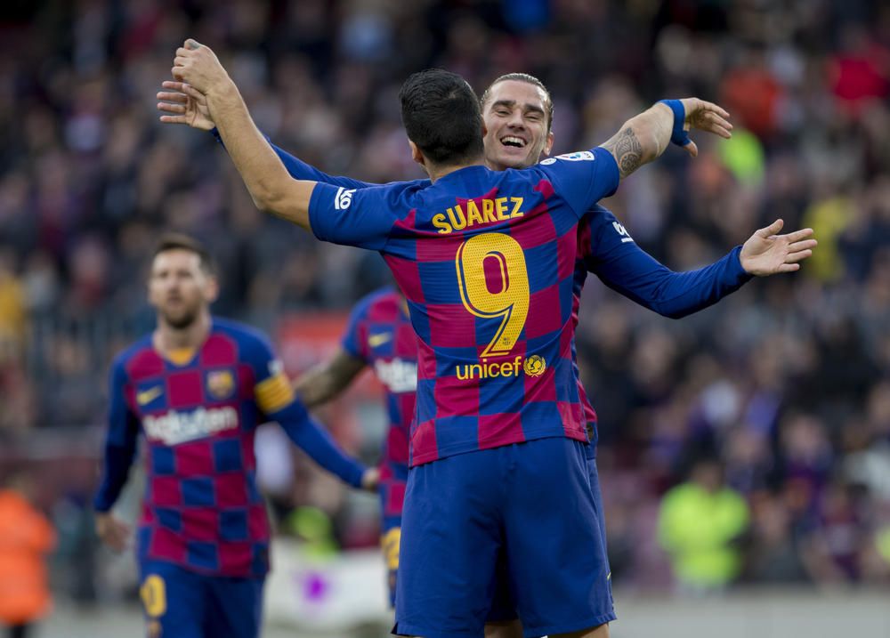 Suarez at your service as Barcelona beat Alaves | FourFourTwo