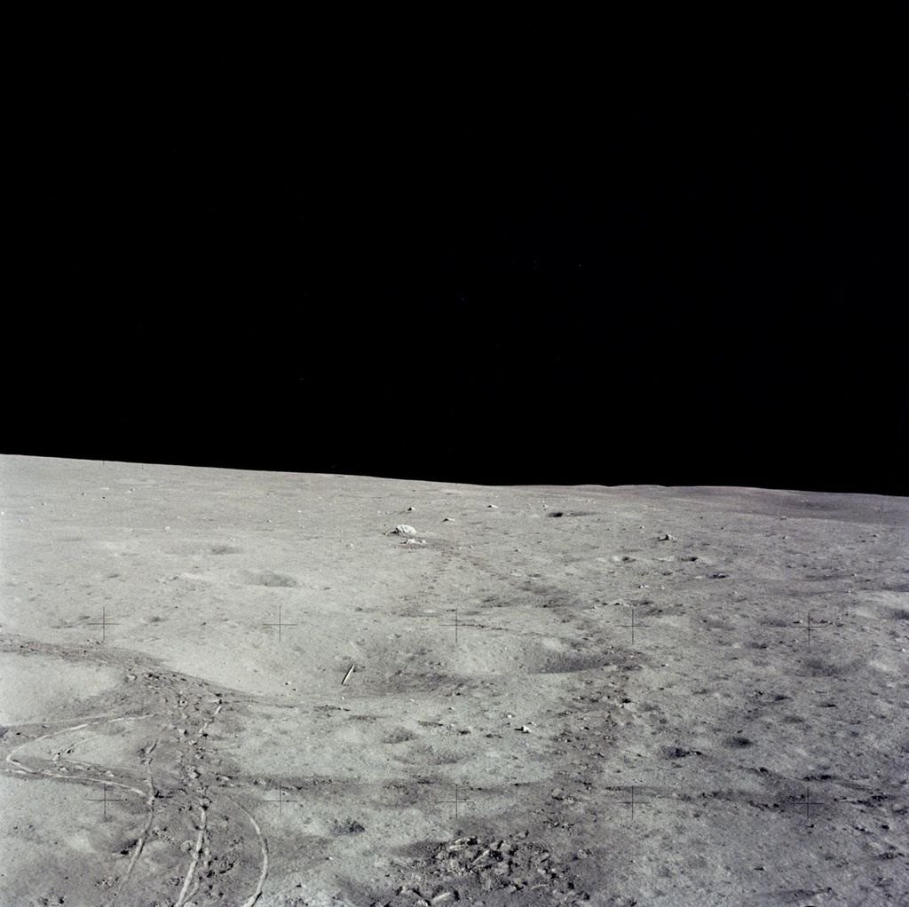50 years ago, an Apollo 14 astronaut played golf on the moon. Here's ...