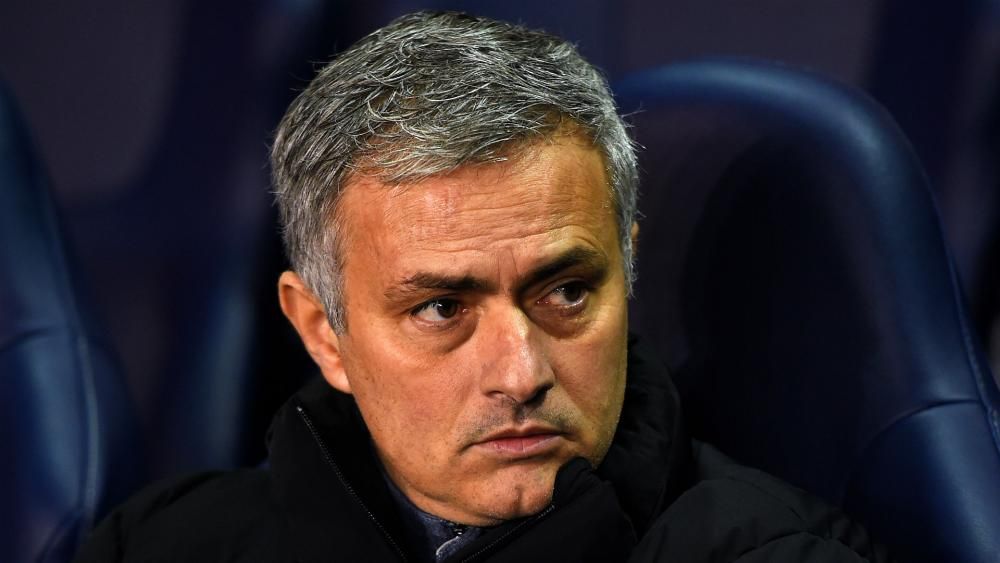 Mourinho plays down Dowd 'fat' allegations | FourFourTwo