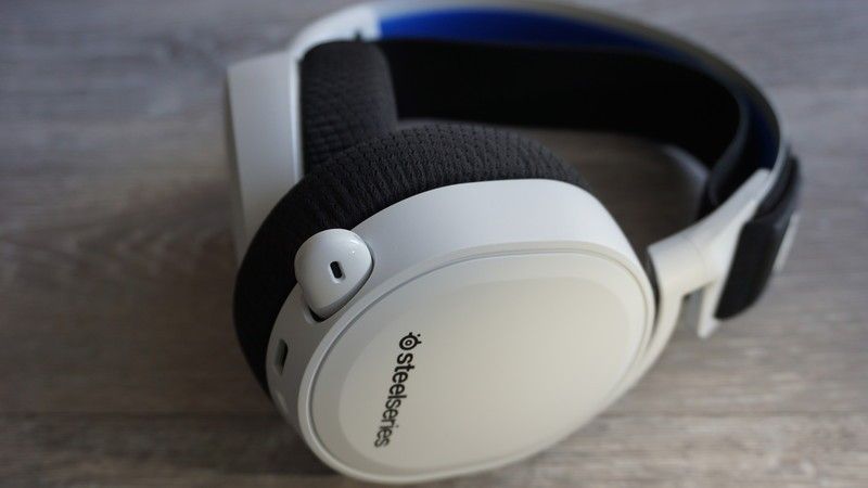 SteelSeries Arctis 7P Plus review: The king of PS5 headsets retains its ...