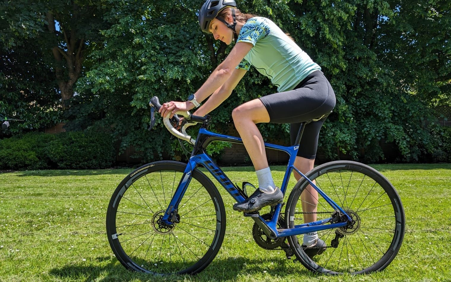 How to cycle using clipless pedals and shoes | Cycling Weekly