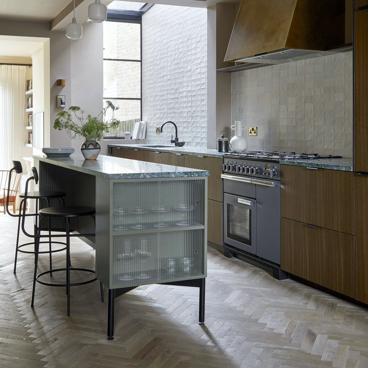 The kitchen island trends dominating 2024 | Ideal Home