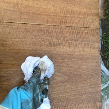 How to remove varnish from wood furniture | Real Homes