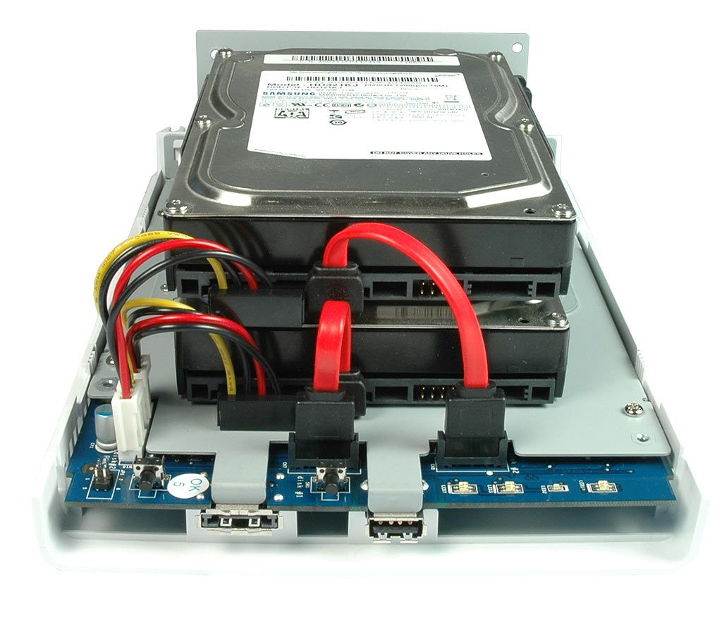 Build Quality and Accessories - Synology DS207+: Getting NAS Into Your ...