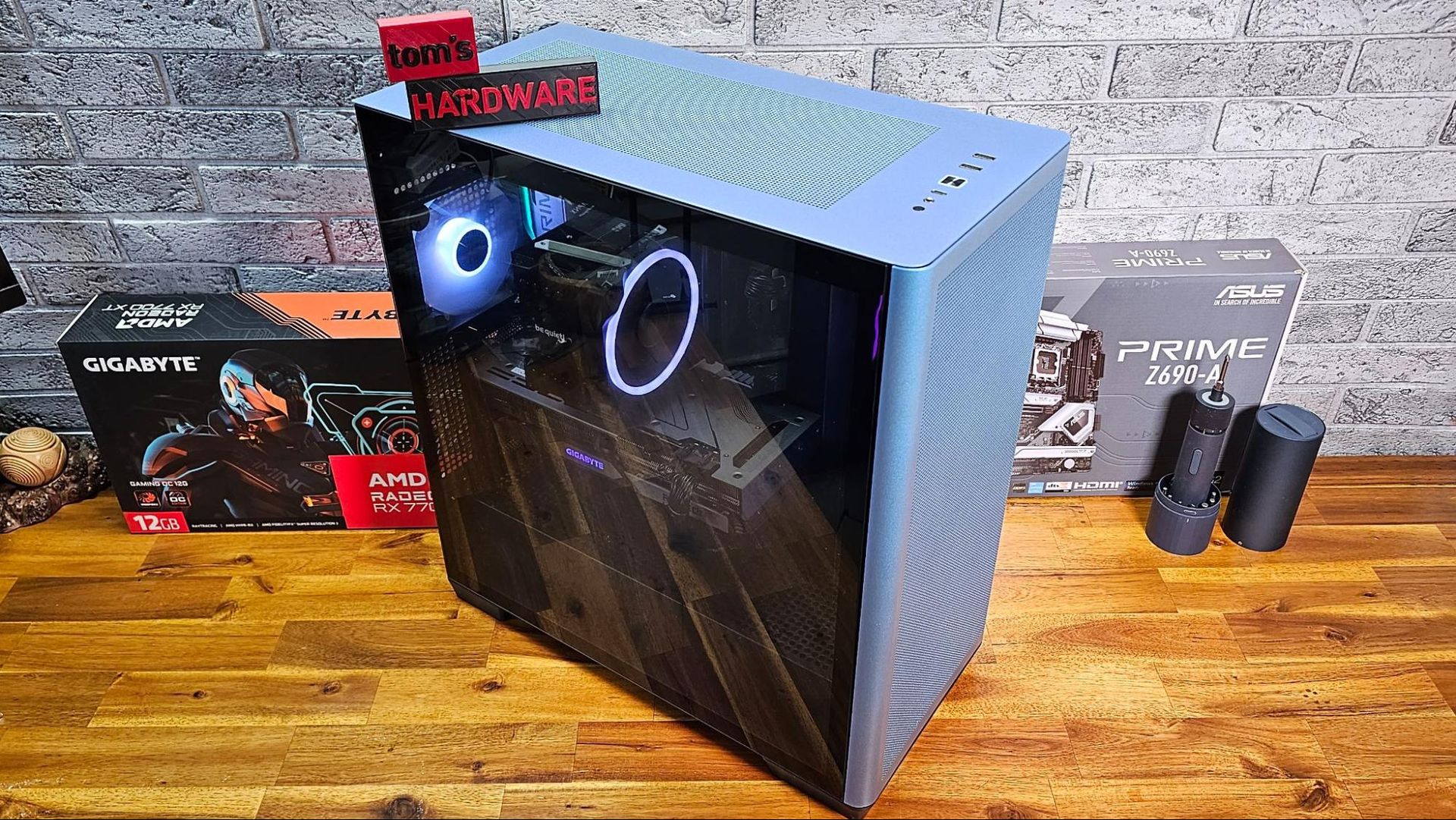 Hands-On: The APNX C1 PC Case Is Cooling-Focused, Colorful, and Curved ...