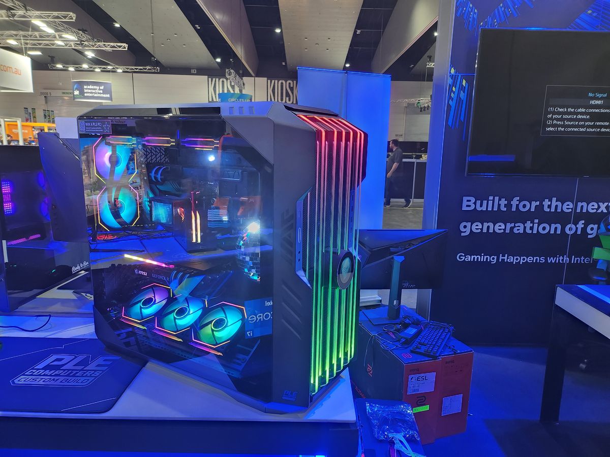 I didn't expect PAX Aus 2022 to go so hard for extreme gaming PC builds ...