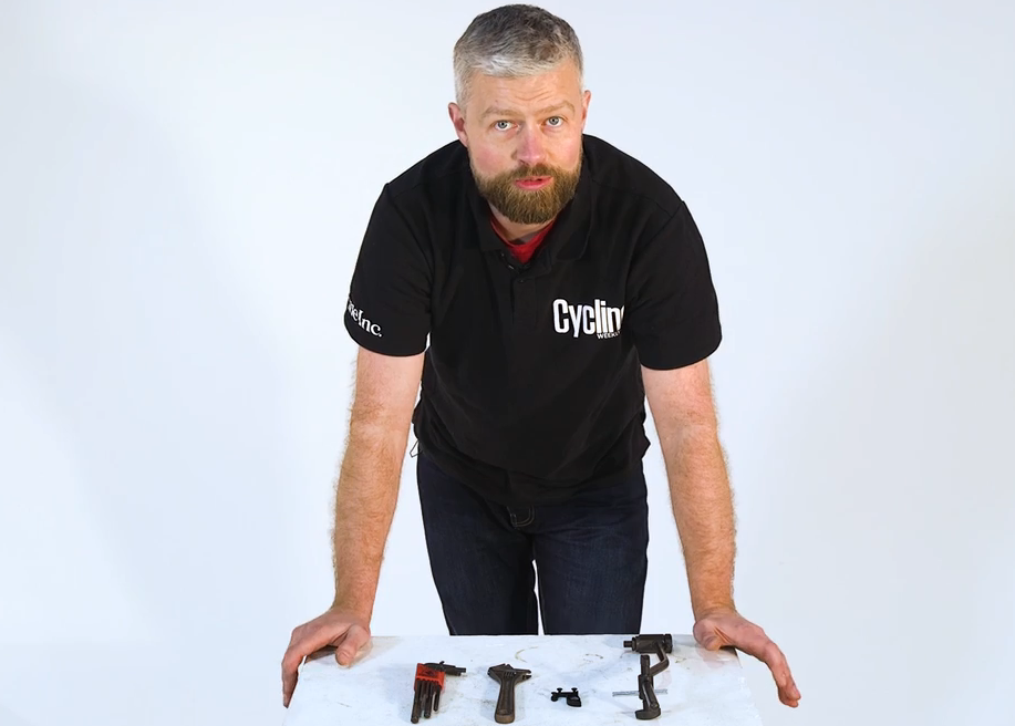 How to realign your derailleur hanger (video) | Cycling Weekly