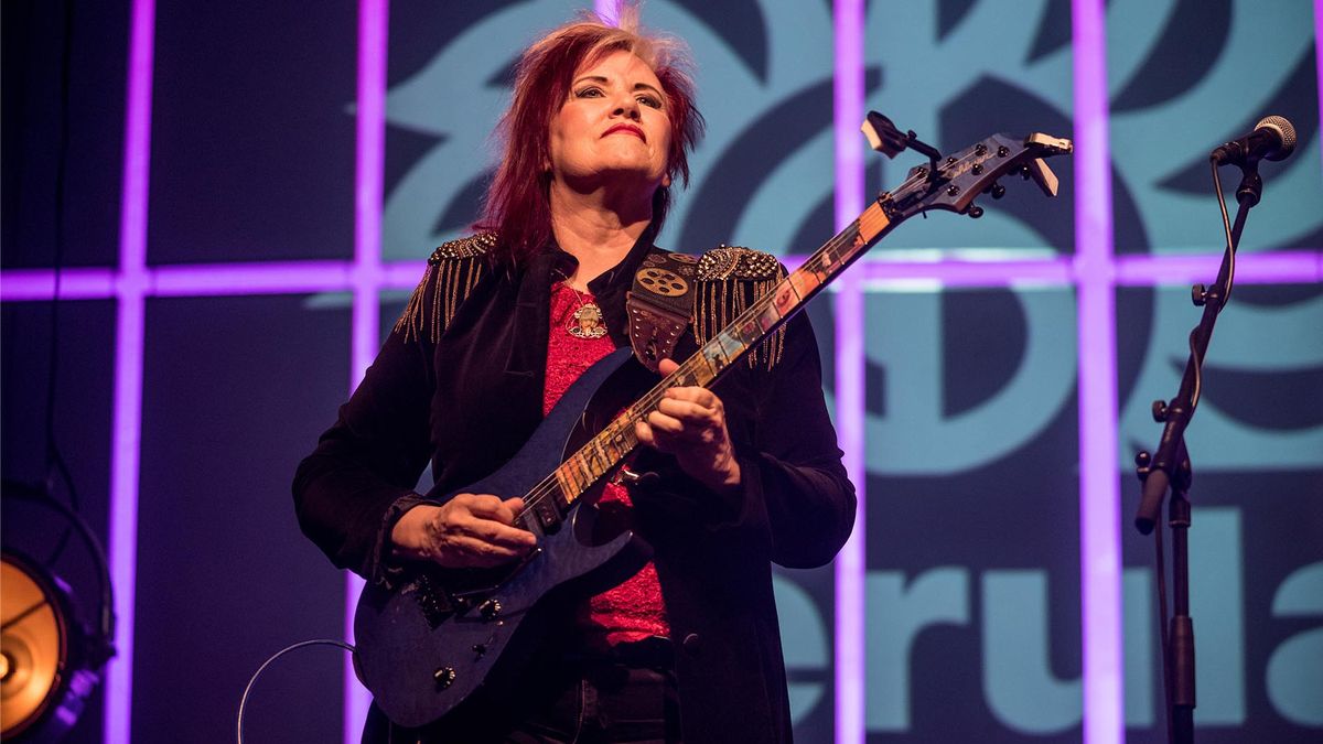 Jennifer Batten on playing guitar with Michael Jackson & Jeff Beck ...