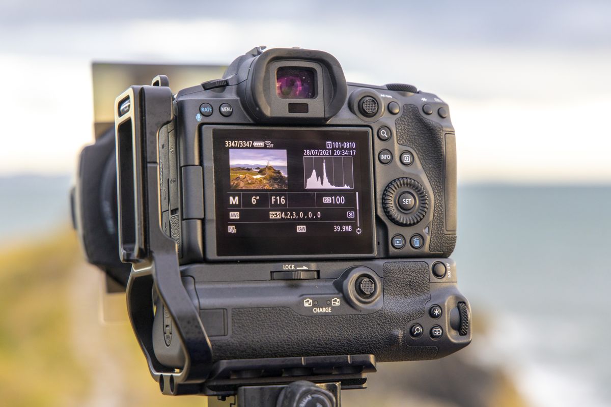 Photography cheat sheet: What is a Histogram? | Digital Camera World