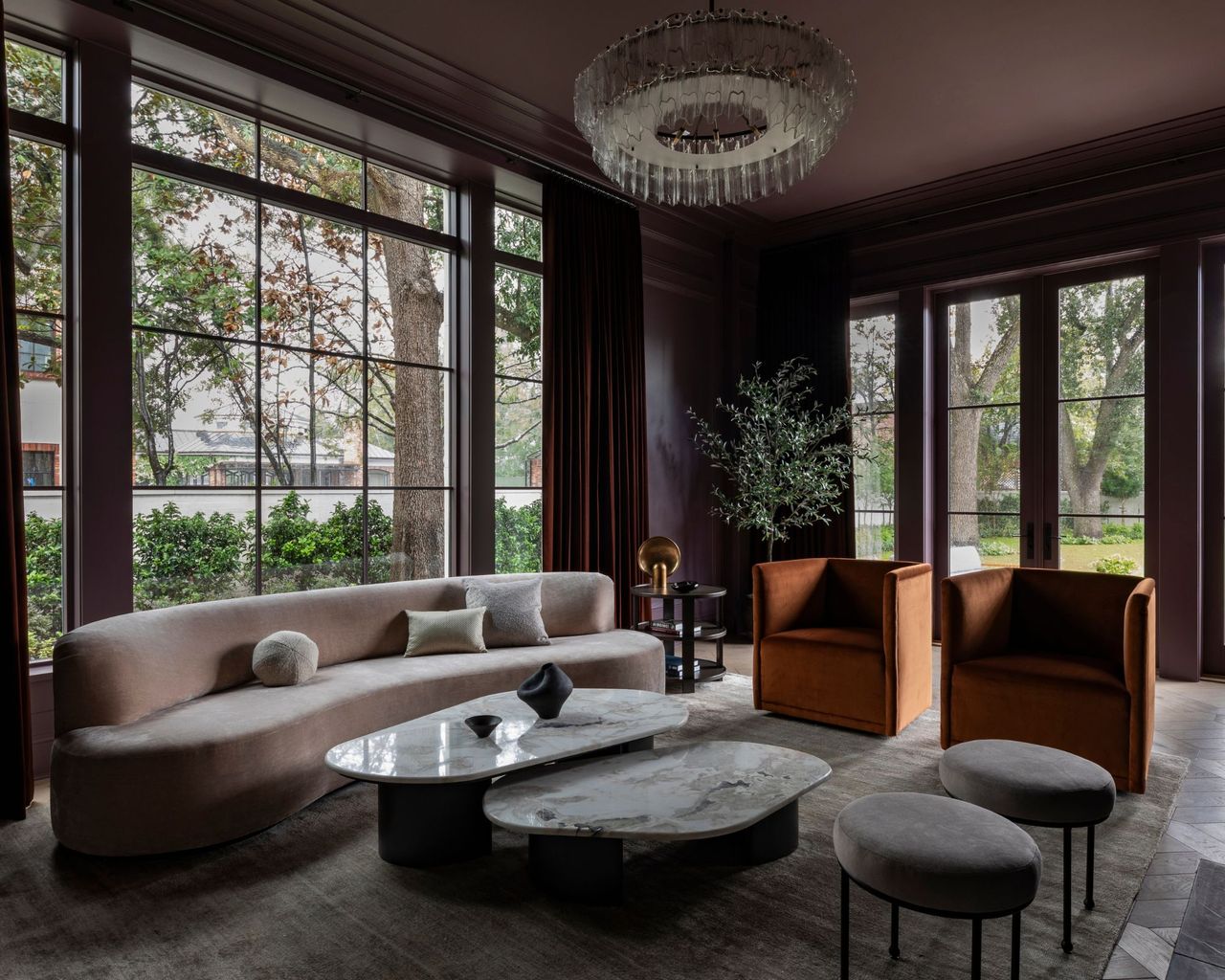 Are dark colors just for fall? Designers weigh in | Homes and Gardens