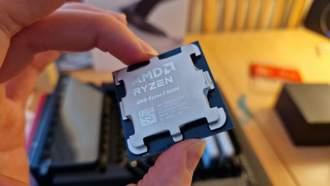 REPO's "most powerful weapon" yet is a cannon that turns the cart into ...