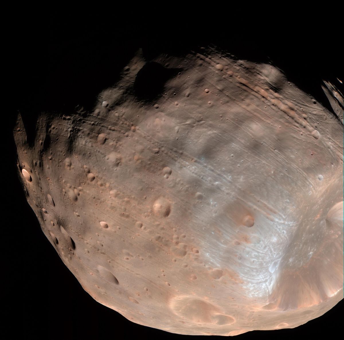 'Stretch Marks' on Phobos Show Martian Moon Is Falling Apart | Space