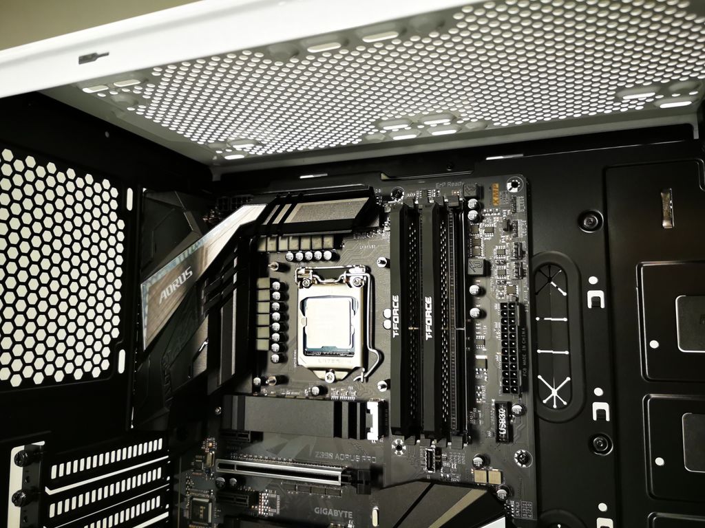 Phanteks Eclipse P400A Review: Airflow & RGB Mastery | Tom's Hardware